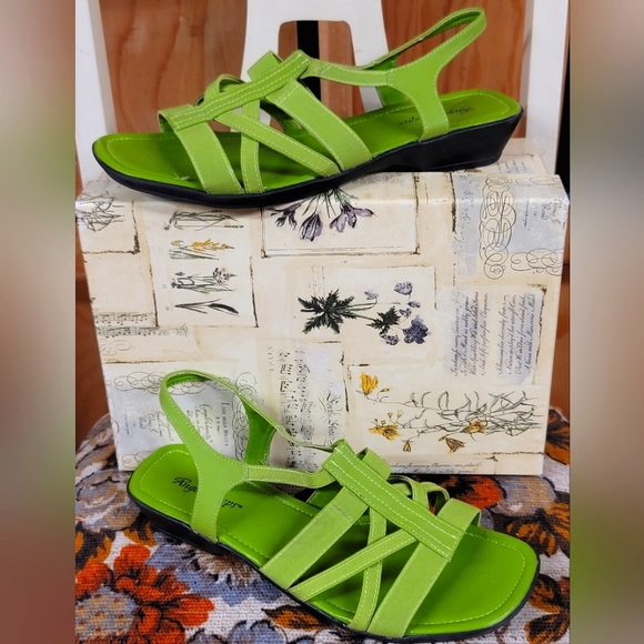 Angel Steps | Shoes | Angel Steps Vibrant Neon Green Cushioned Strappy ...